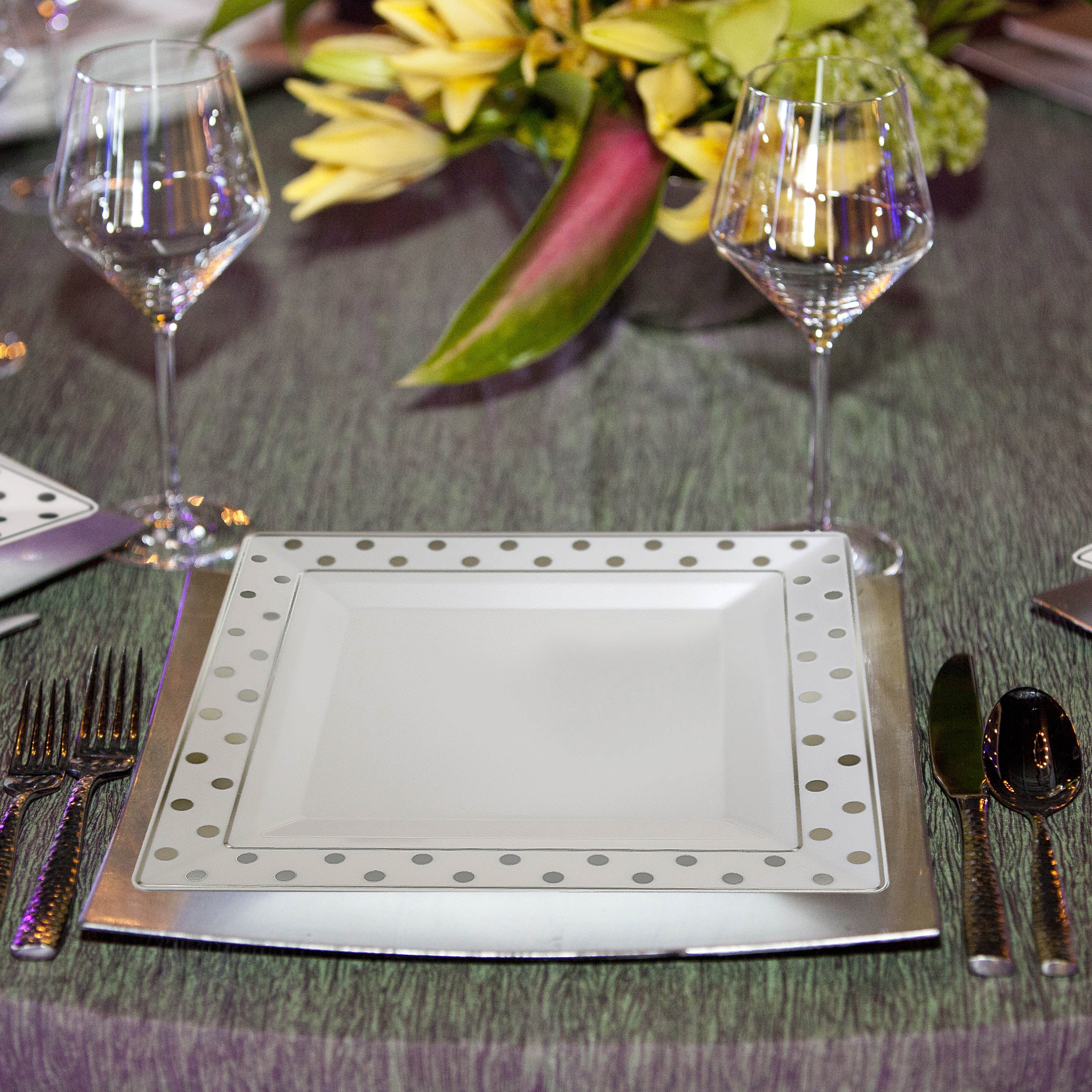 10” Silver Polka Dot Rim Square Plastic Plates (50 Count) – Oasis Creations